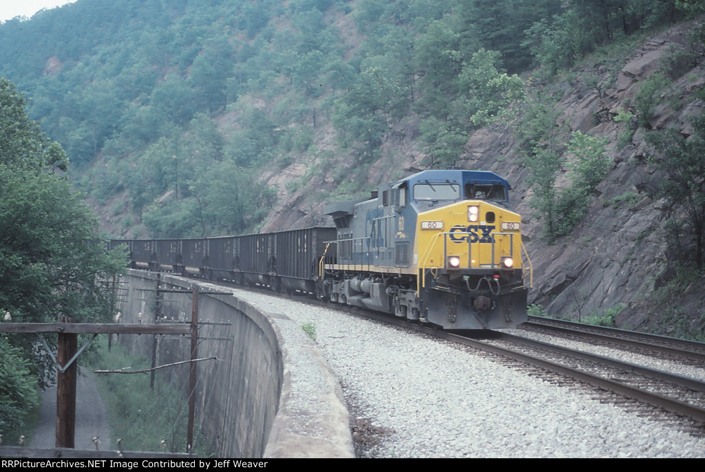 CSXT 60 on E101